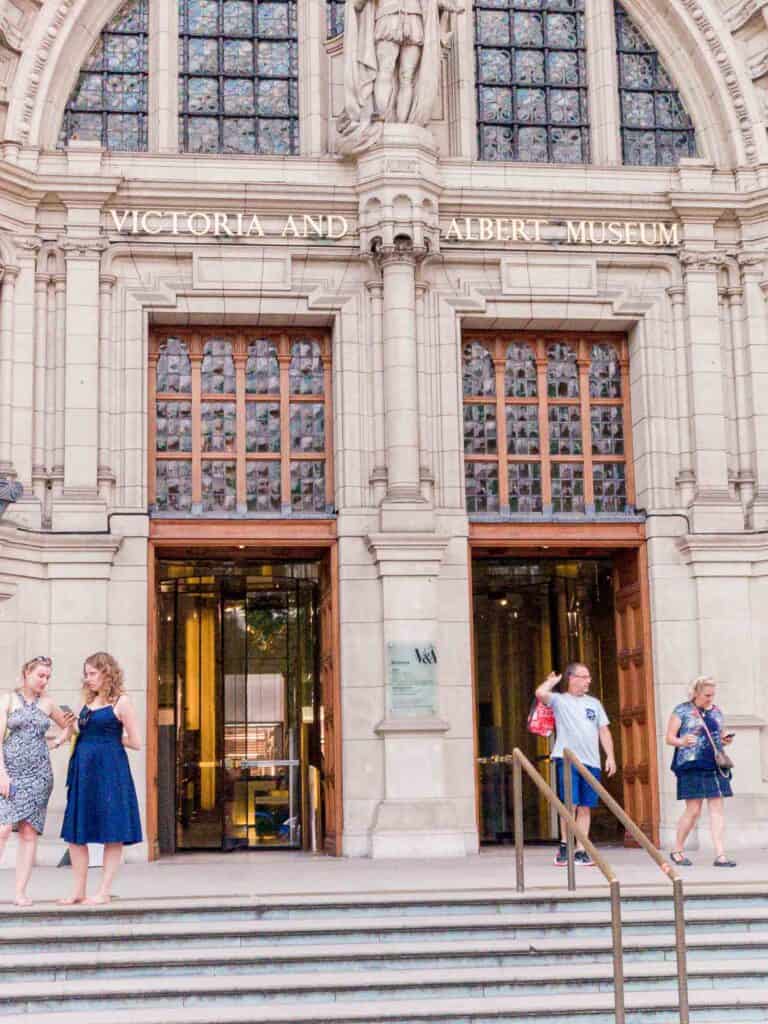 30 Free Museums In London You Should Visit!