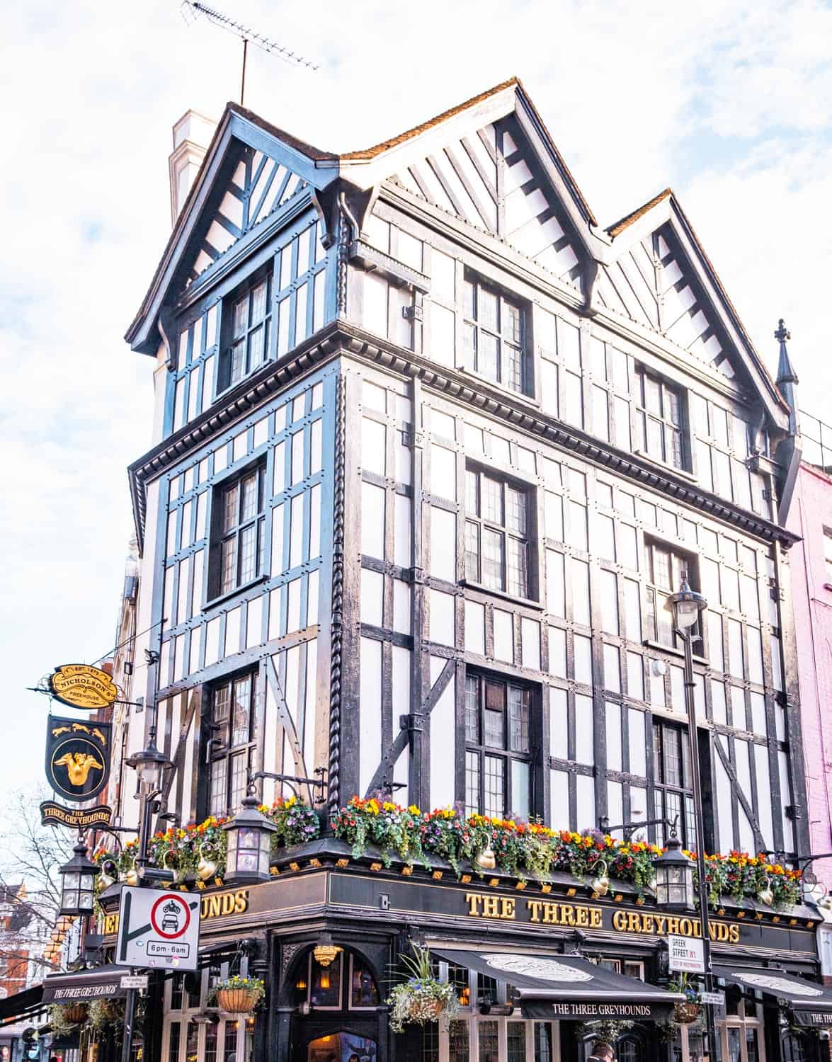 London Hidden Streets: Buried Streets & Best-Kept Secrets