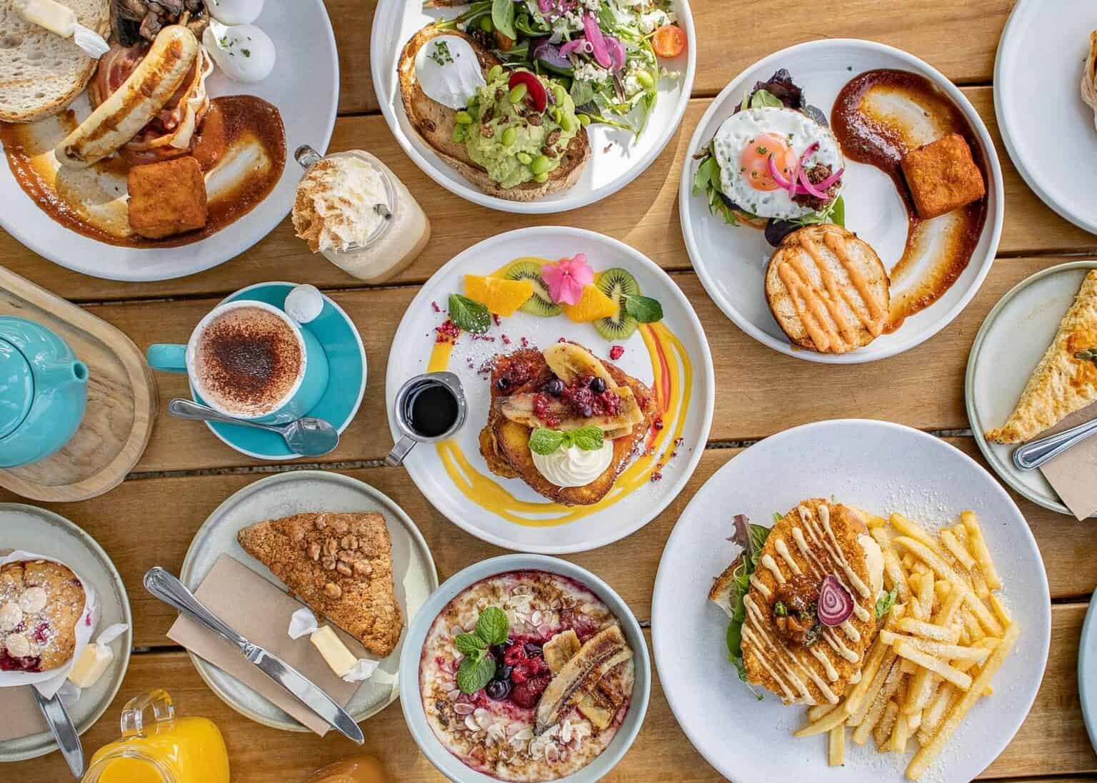 13 Bottomless Brunch Hackney Guide - Hotspots You Won't Want To Miss!