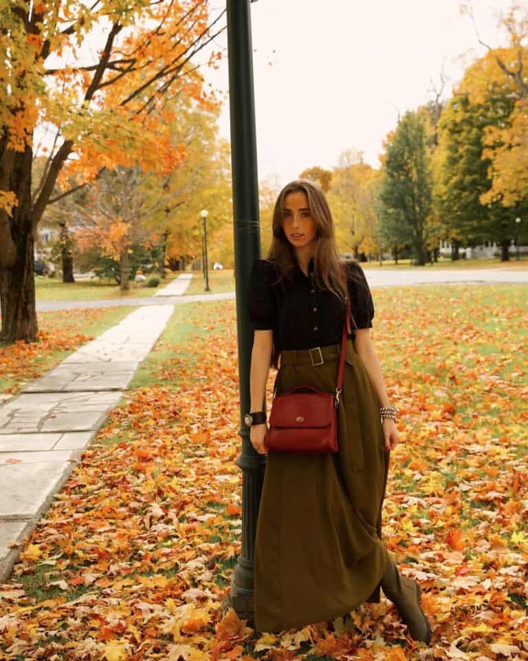 What To Wear In Vermont In The Fall? 21 Best Vermont Fall Outfits For Women
