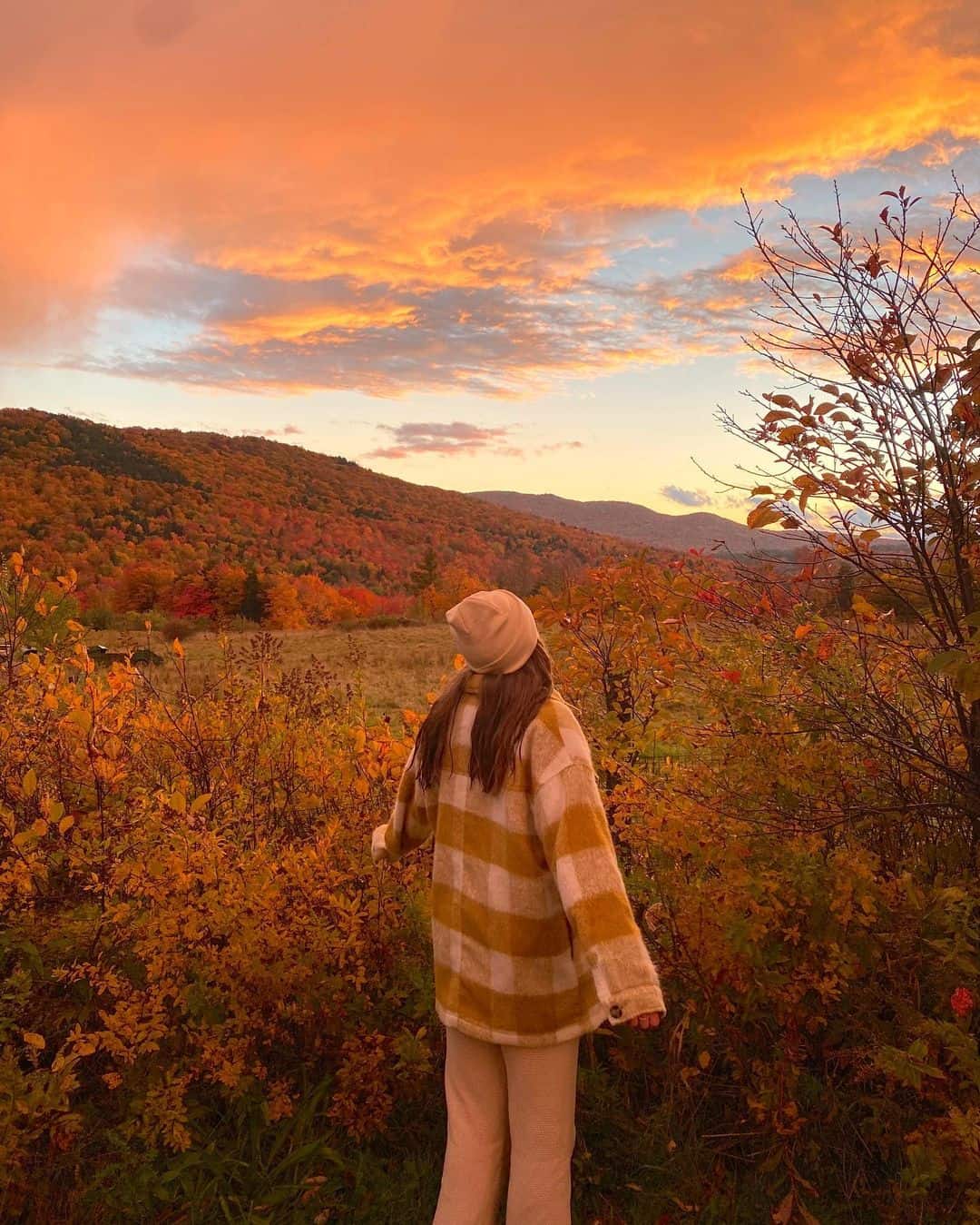 What To Wear In Vermont In The Fall? 21 Best Vermont Fall Outfits For Women