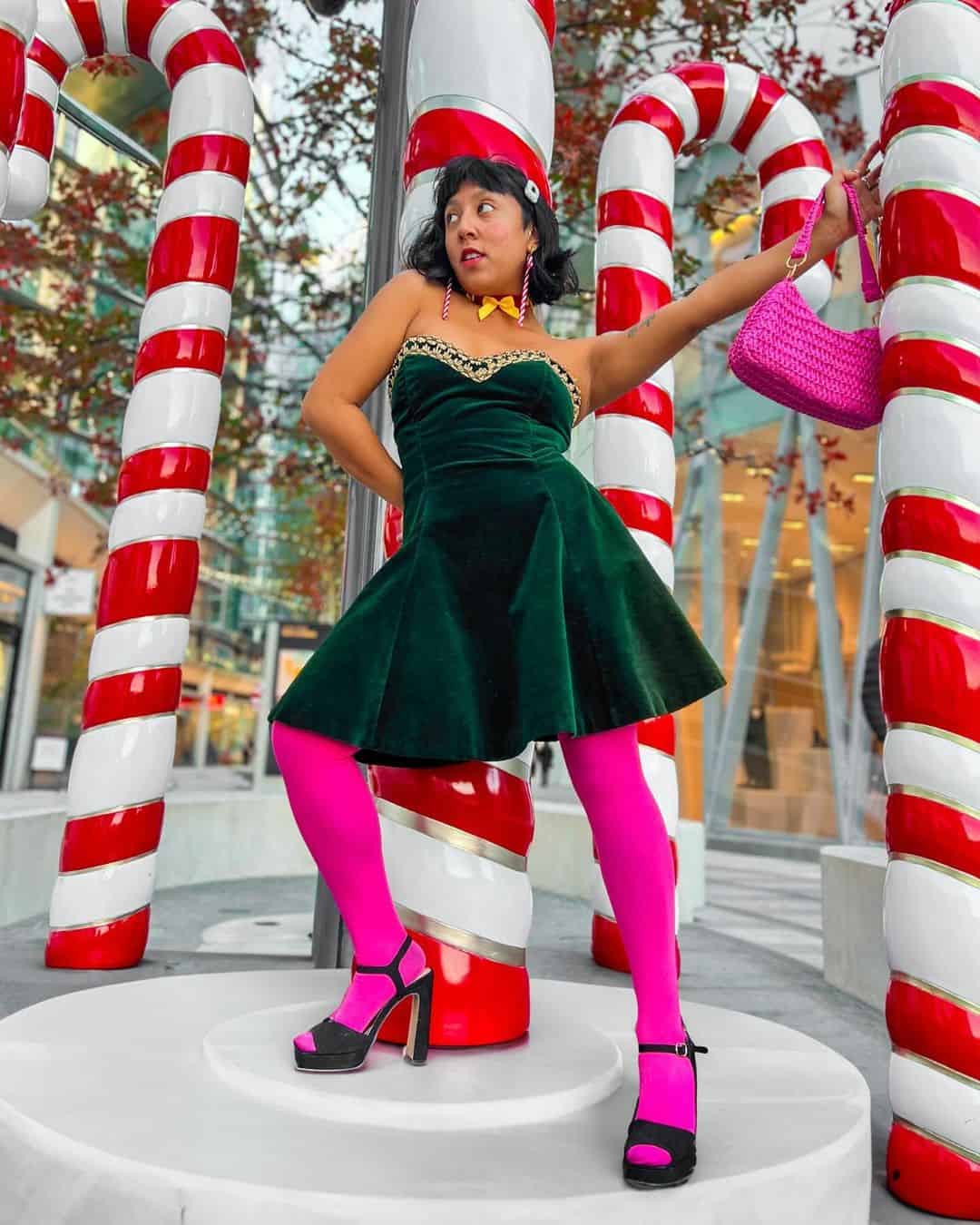19 Europe Christmas Outfits - Chic, Classy & Comfy