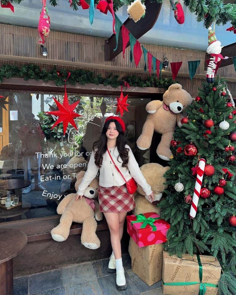 19 Cute Korean Christmas Outfits Ideas For A Sweet Holiday