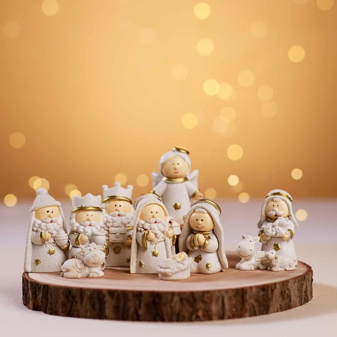 15 Fun & Unique Italian Christmas Traditions For This Year