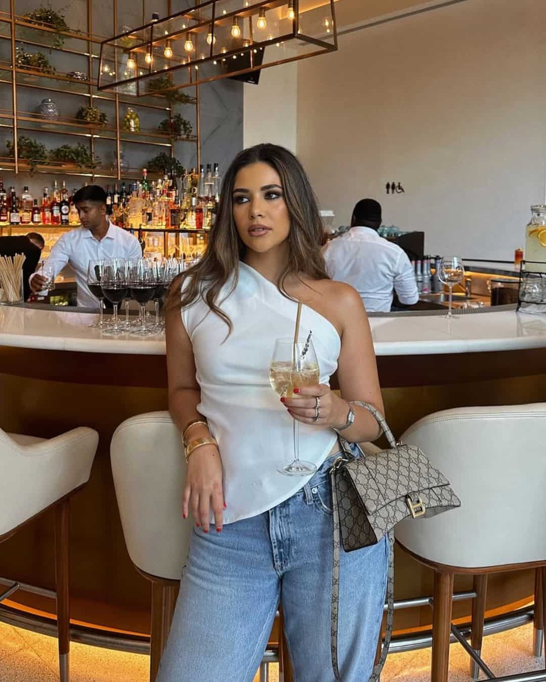 17 Brunch Outfits For Women To Look Effortlessly Stylish