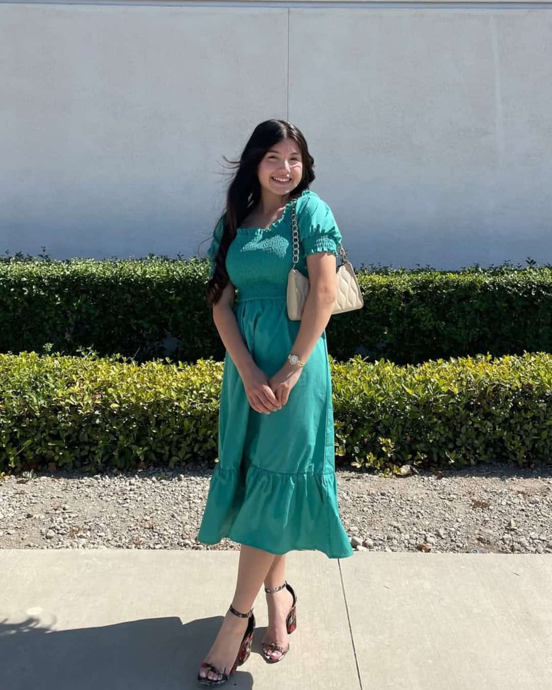 17 Church Outfits For Women To Elevate Your Sunday Style