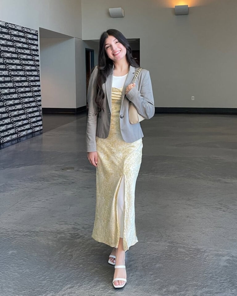 17 Church Outfits For Women To Elevate Your Sunday Style