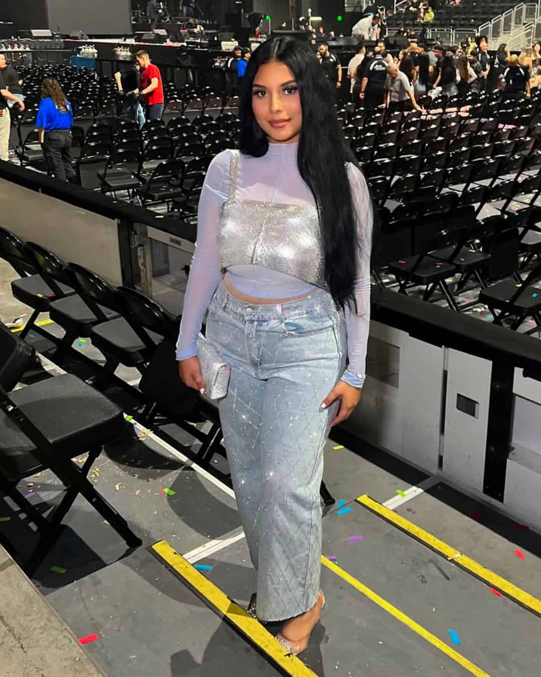 17 Concert Outfits For Women That Define Chic & Fun