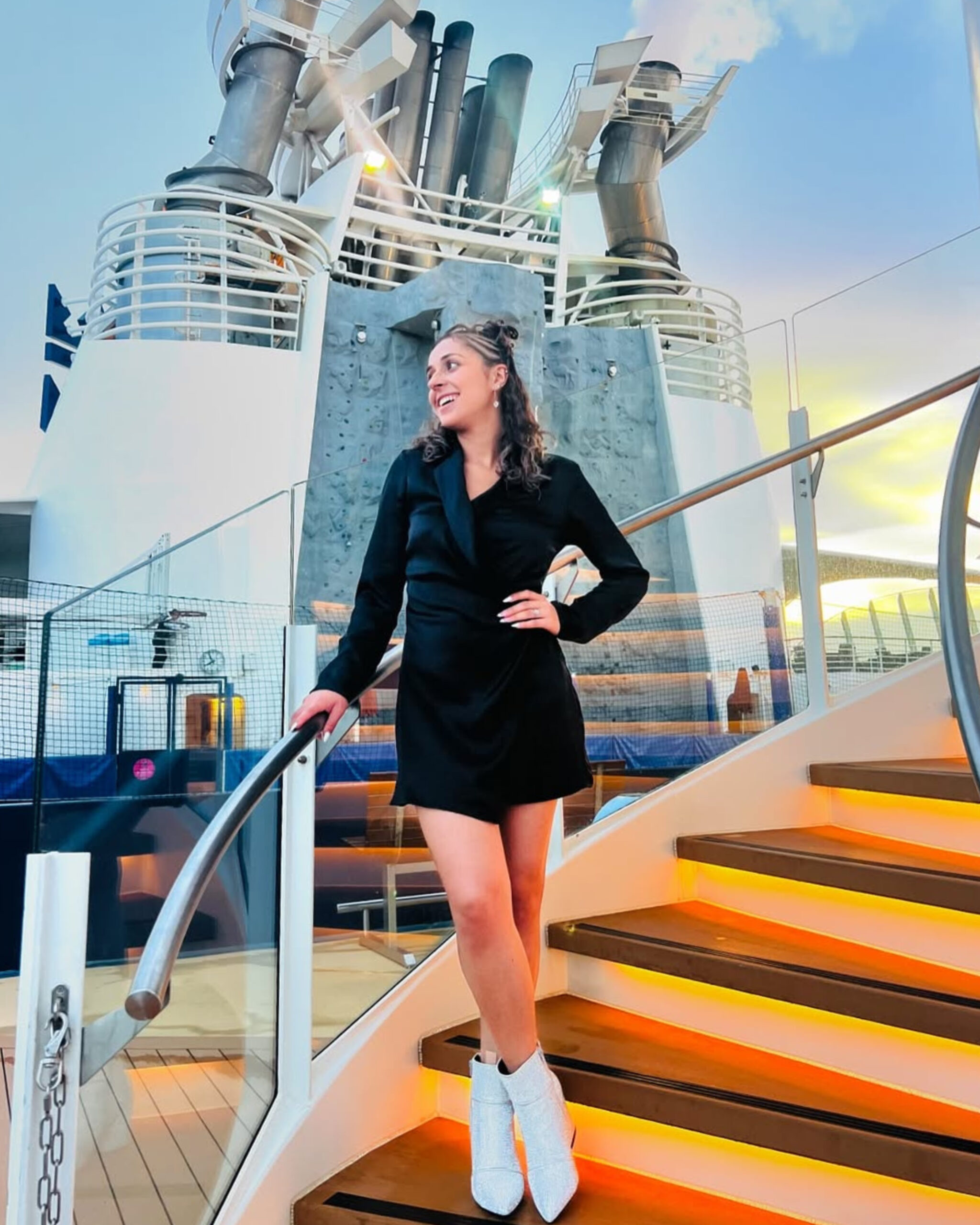 22 Cruise Ship Outfits To Make You Feel Like A VIP