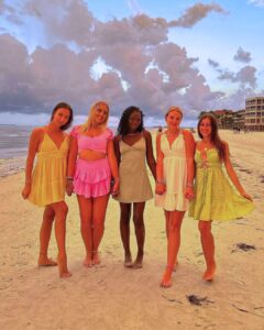 17 Group Beach Outfit Ideas To Elevate Your Squad Goals!