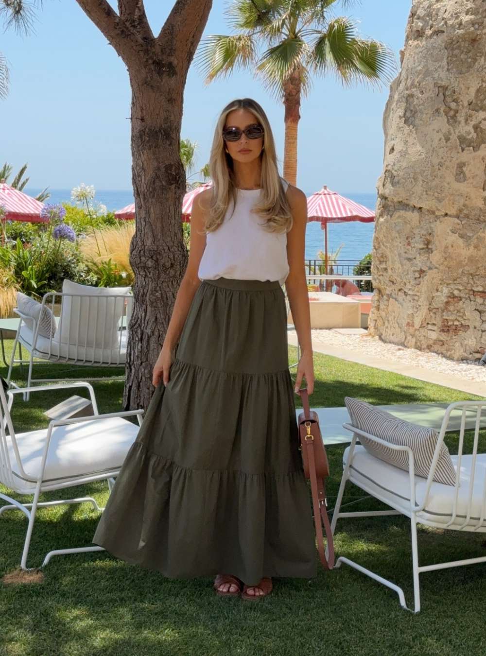 15 Dreamy Amalfi Coast Outfits For Your Italian Getaway!
