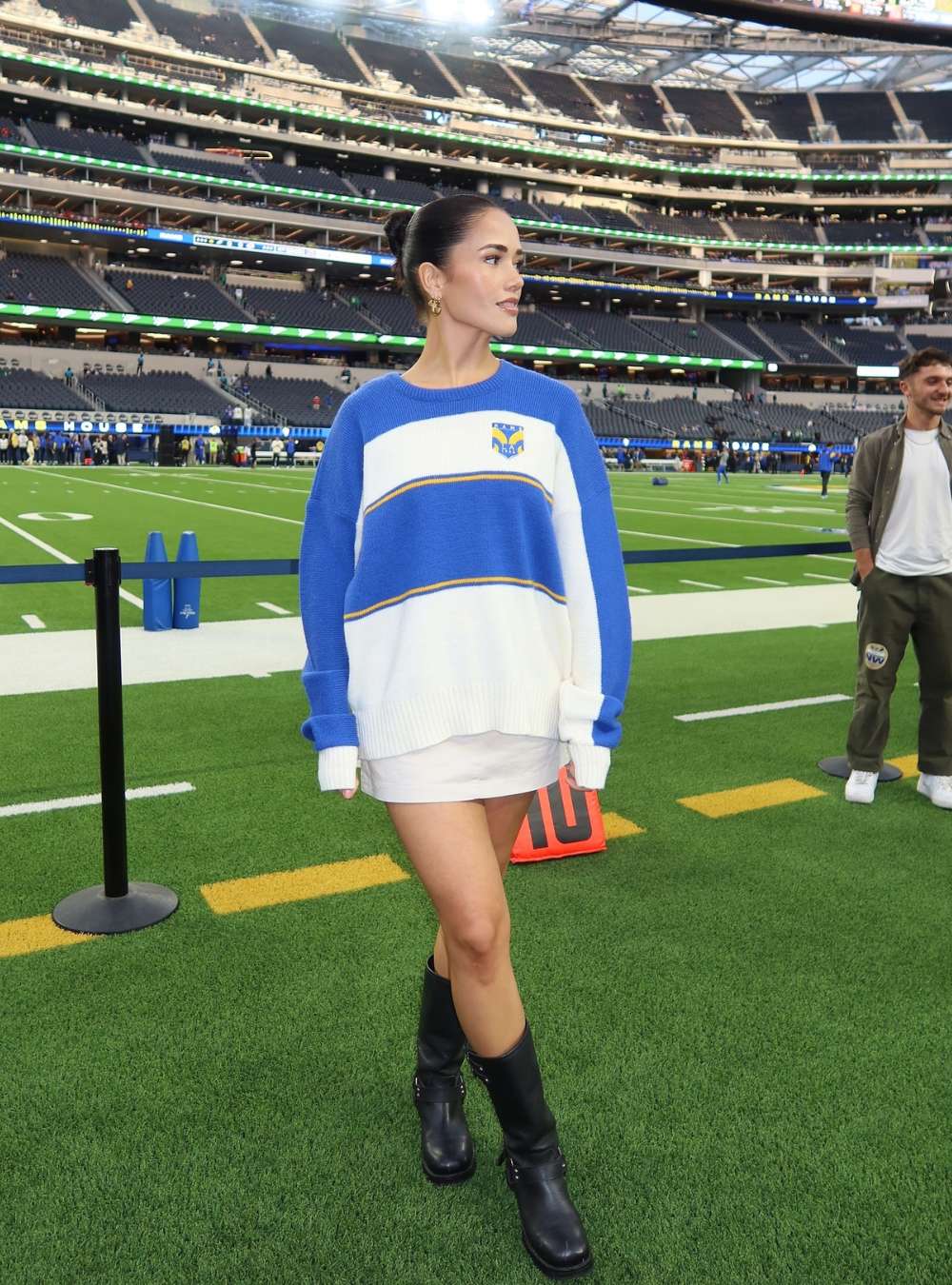 15 Baseball Game Outfits For The Ultimate Game Day Look