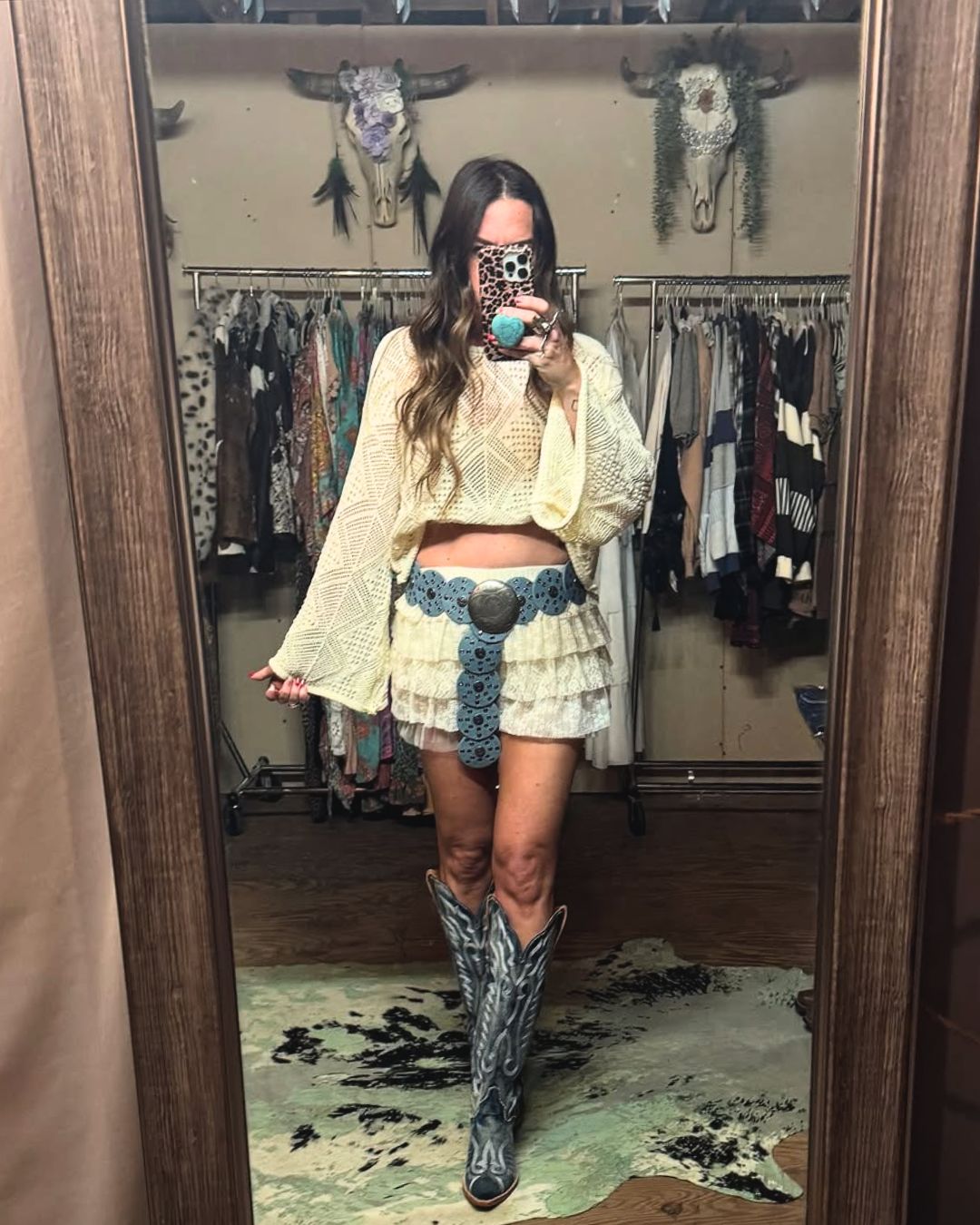 15 Aesthetic Boho Western Outfits To Rock With Confidence