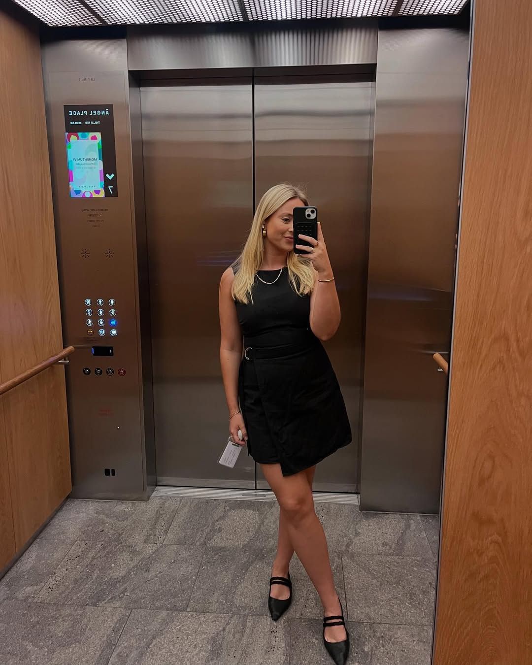 15 Chic Summer Office Outfits To Stay Cool & Professional