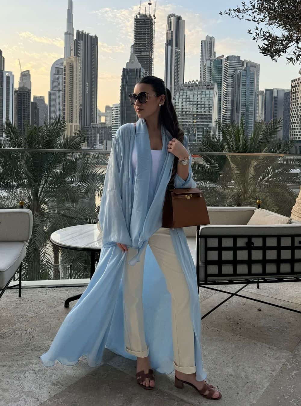 20+ Dubai Outfit Ideas That Elevate Every City Experience