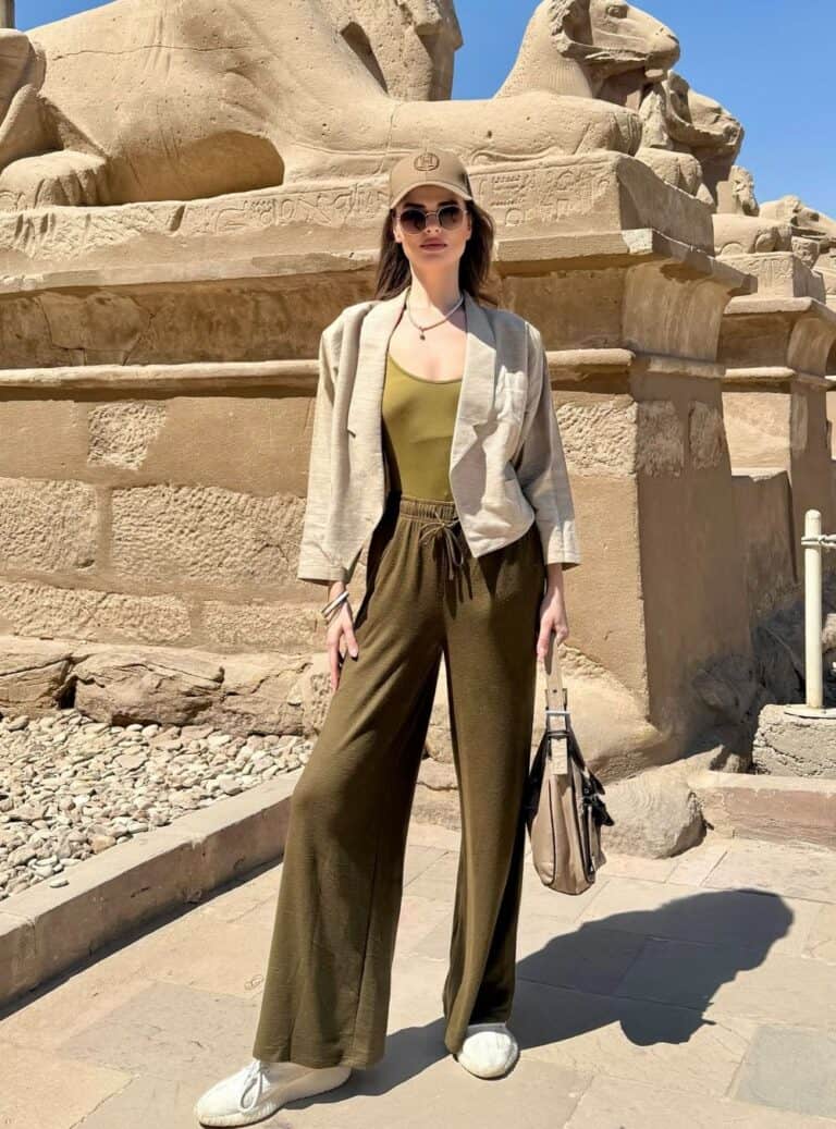 20+ Egypt Outfit Ideas To Wear Comfortably While Touring